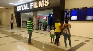 Royal Films, Centro Comercial Nuestro Atlántico Calle 63 con Carrera 13 ...
