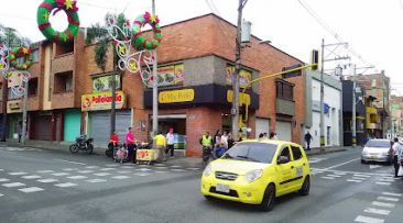 Pollolandia, Cl. 38 Sur #40A-27, Zona 9, teléfono +57 604 3328622