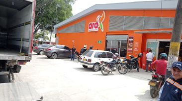 Tiendas ARA, Cl. 50 Nte. #5N-91, Cali, Valle del Cauca, Colombia